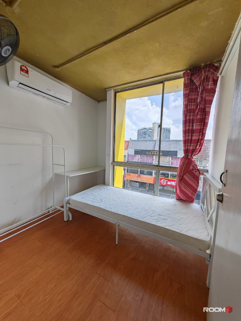 0️⃣Deposit0️⃣ Nice Hostel Room at Subang SS15🚶‍♀️5min walking distance ...